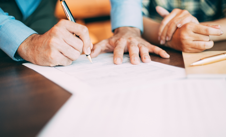 Payina | Manage money on the go